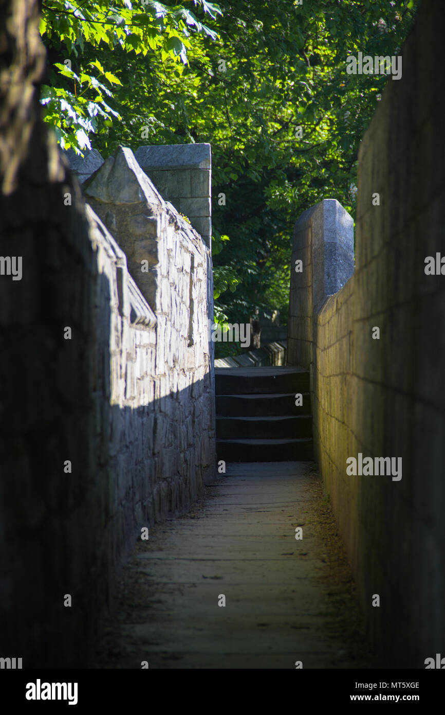Early morning on York City walls near Bootham Bar, York, North ...