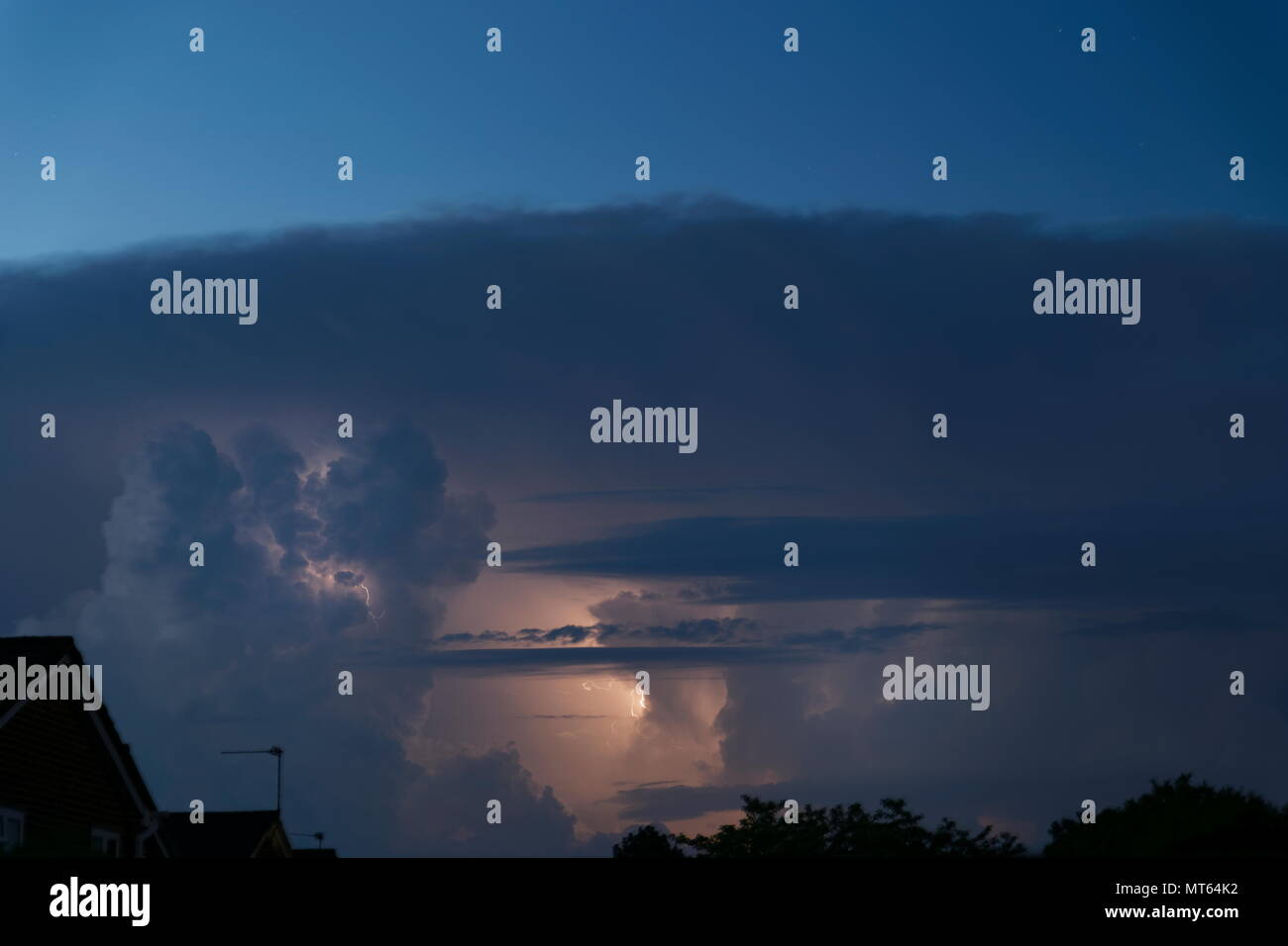 Storm cell hi-res stock photography and images - Alamy