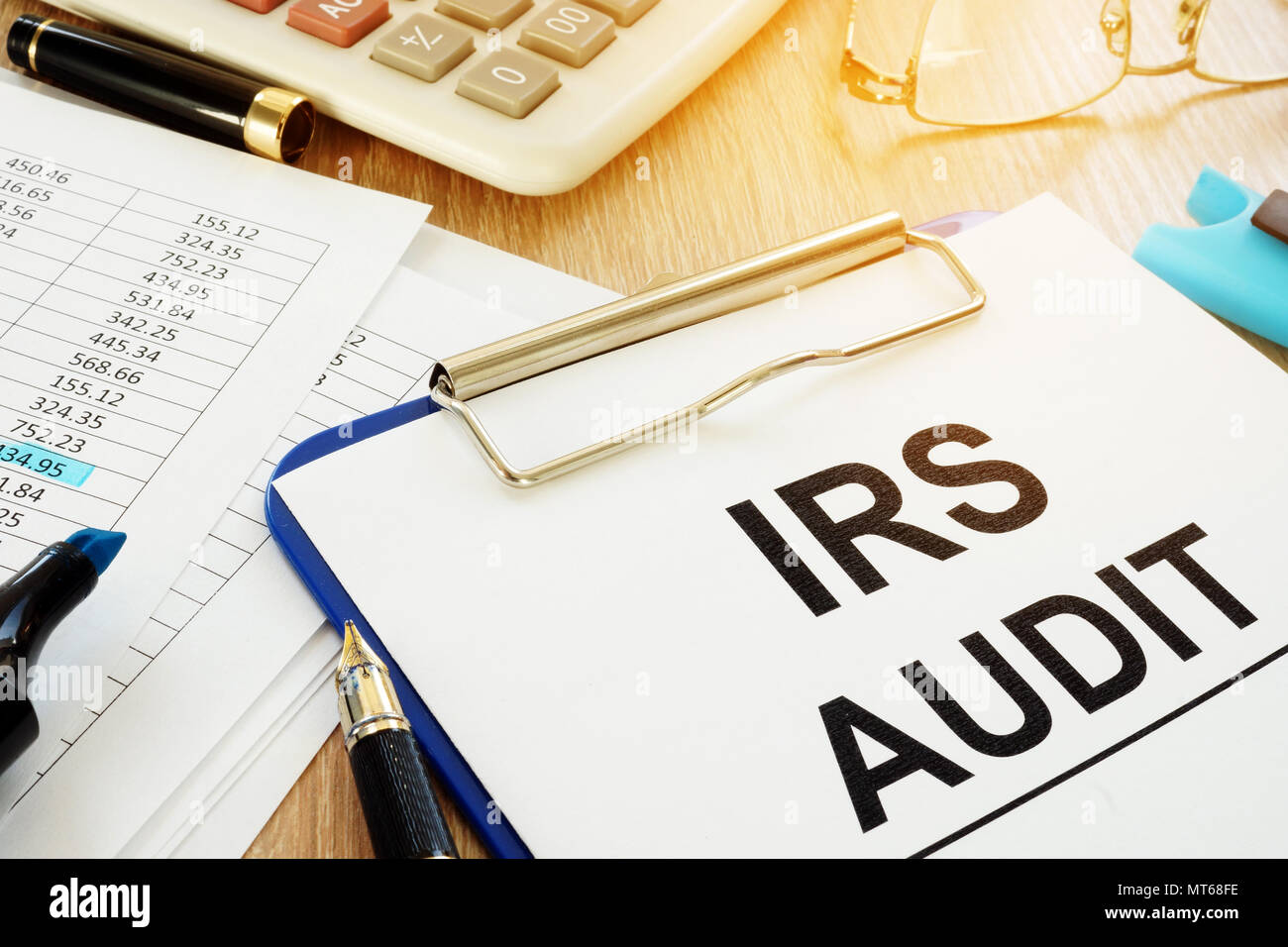 Tax audit hi-res stock photography and images - Alamy