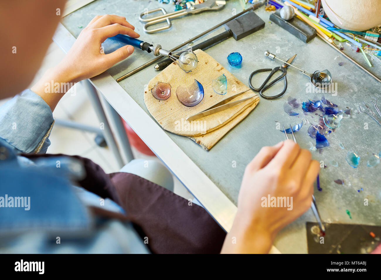 Glass sculpture making hi-res stock photography and images - Alamy