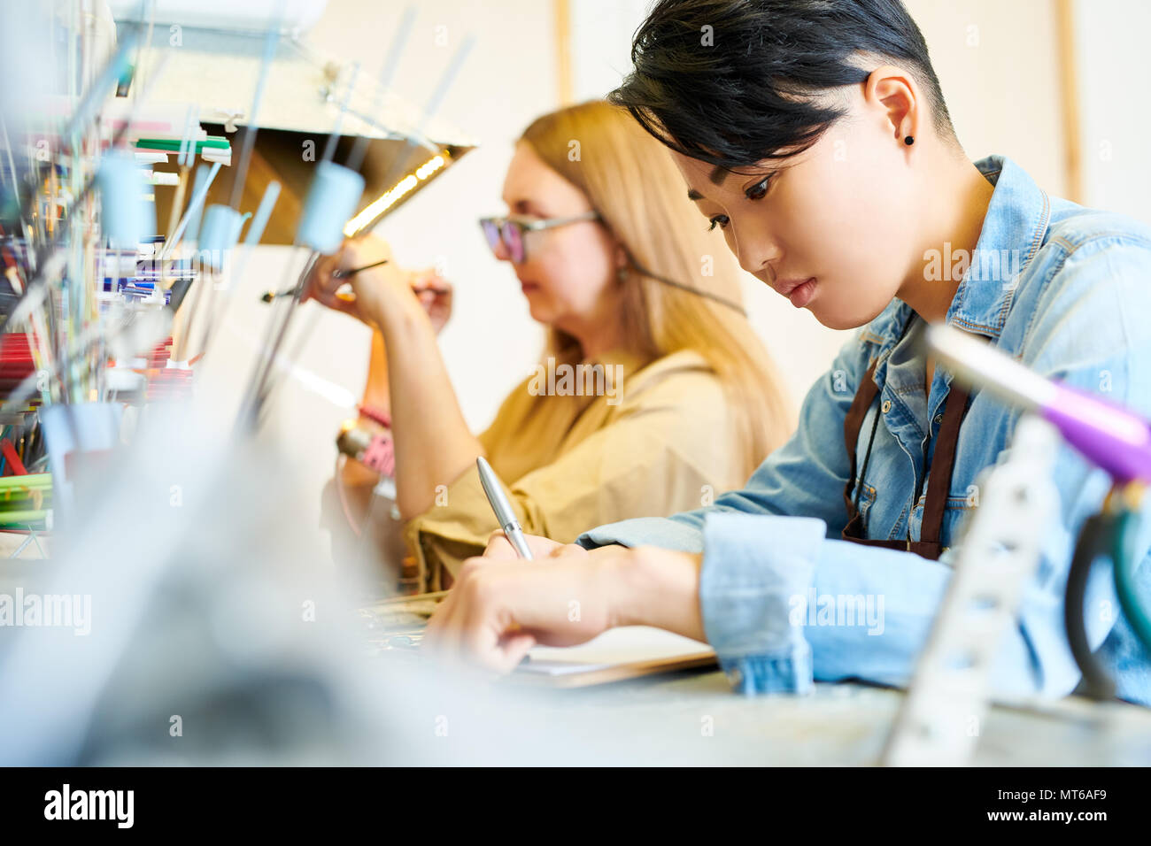 Creative talent hi-res stock photography and images - Alamy