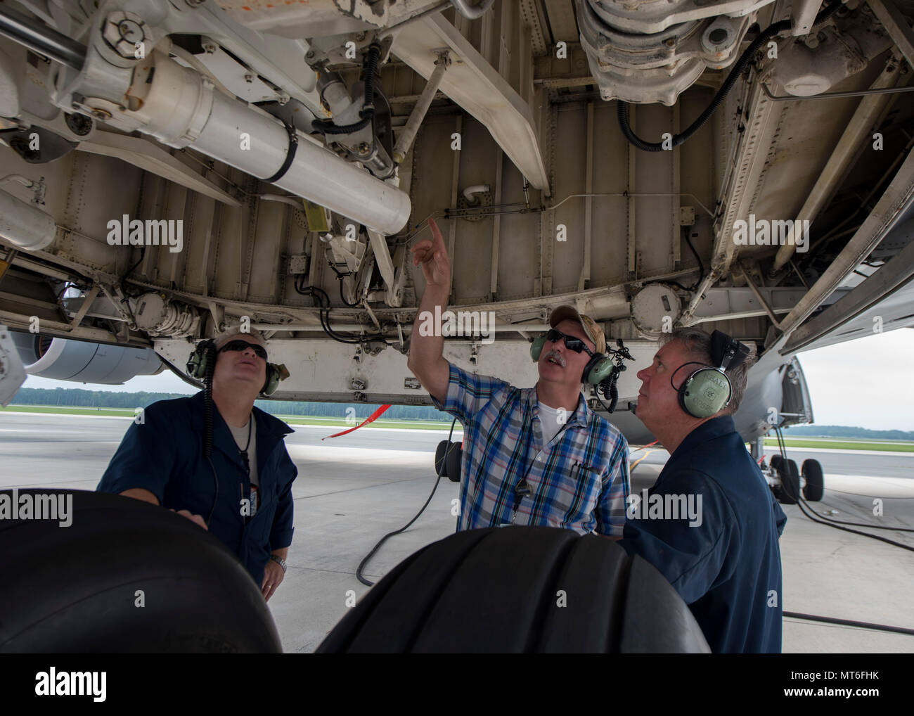 436th mxs hi-res stock photography and images - Alamy