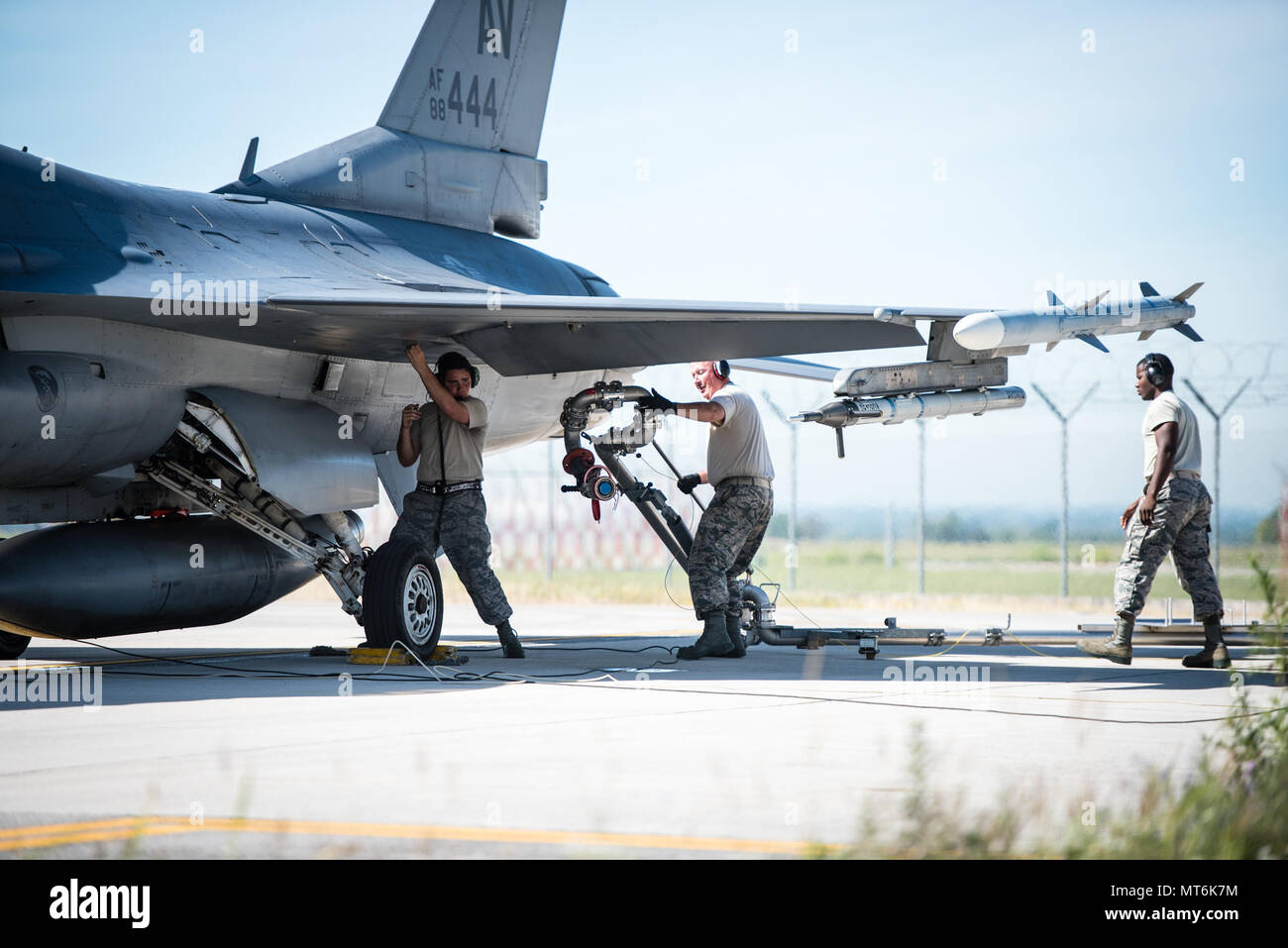31 lrs hi-res stock photography and images - Alamy