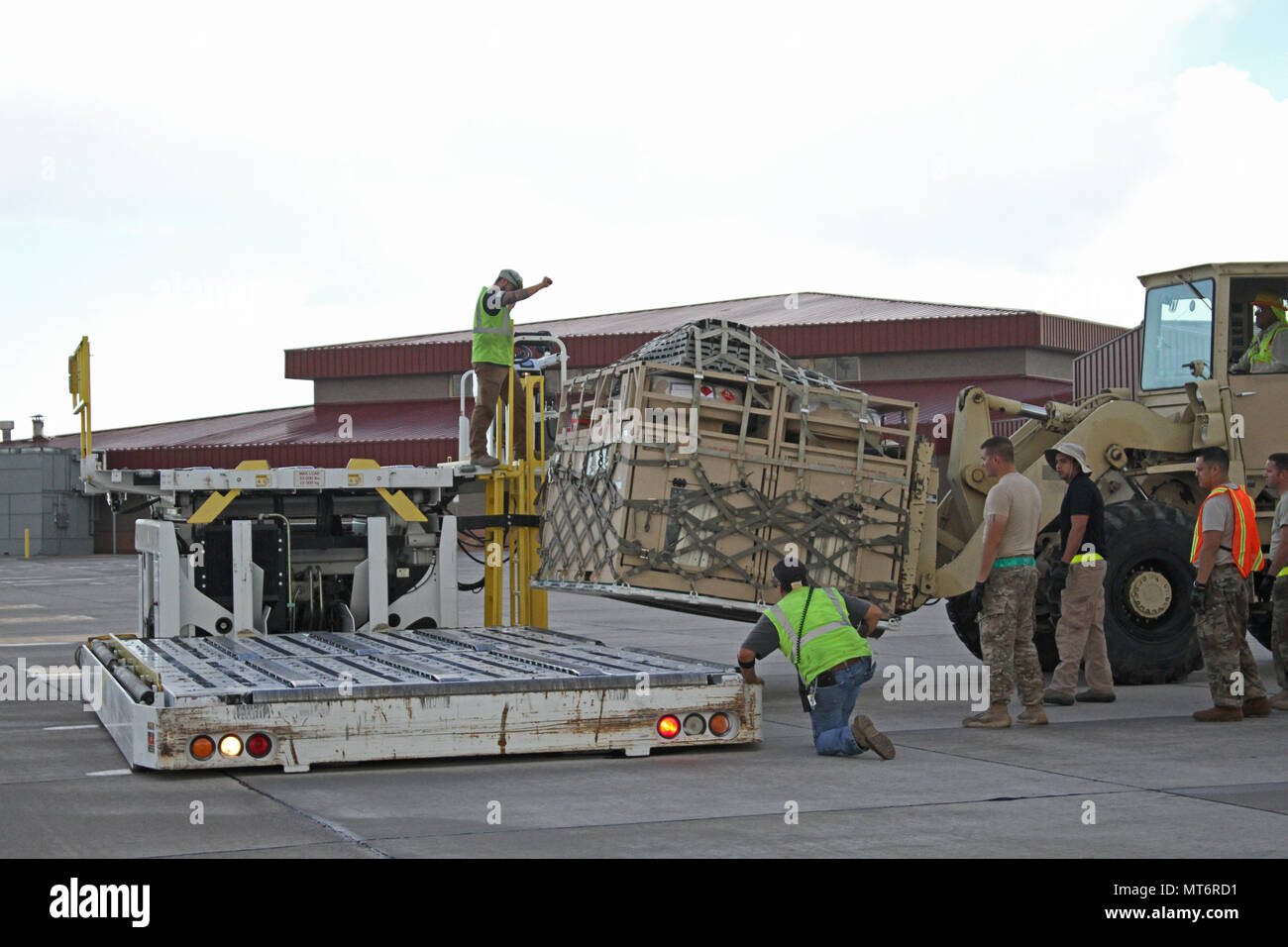 Logistics Detail Airmen with Air Force Security Forces Center's Desert ...