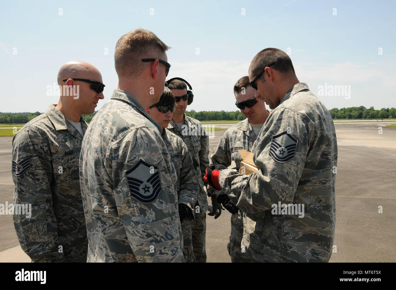 Airmen from Key Field Air National Guard Base in Meridian, Miss. and ...