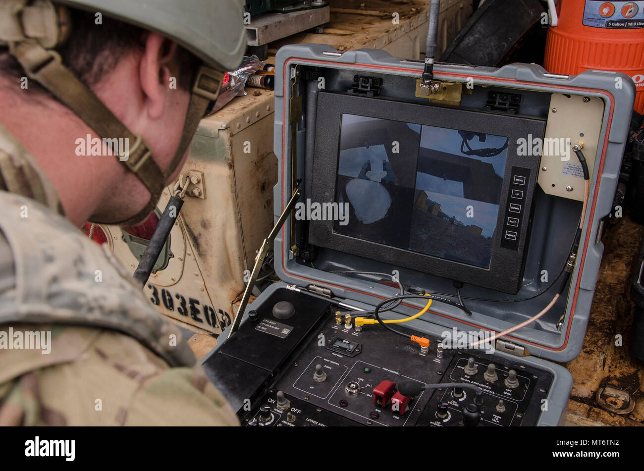 303rd explosive ordnance battalion hi-res stock photography and images ...