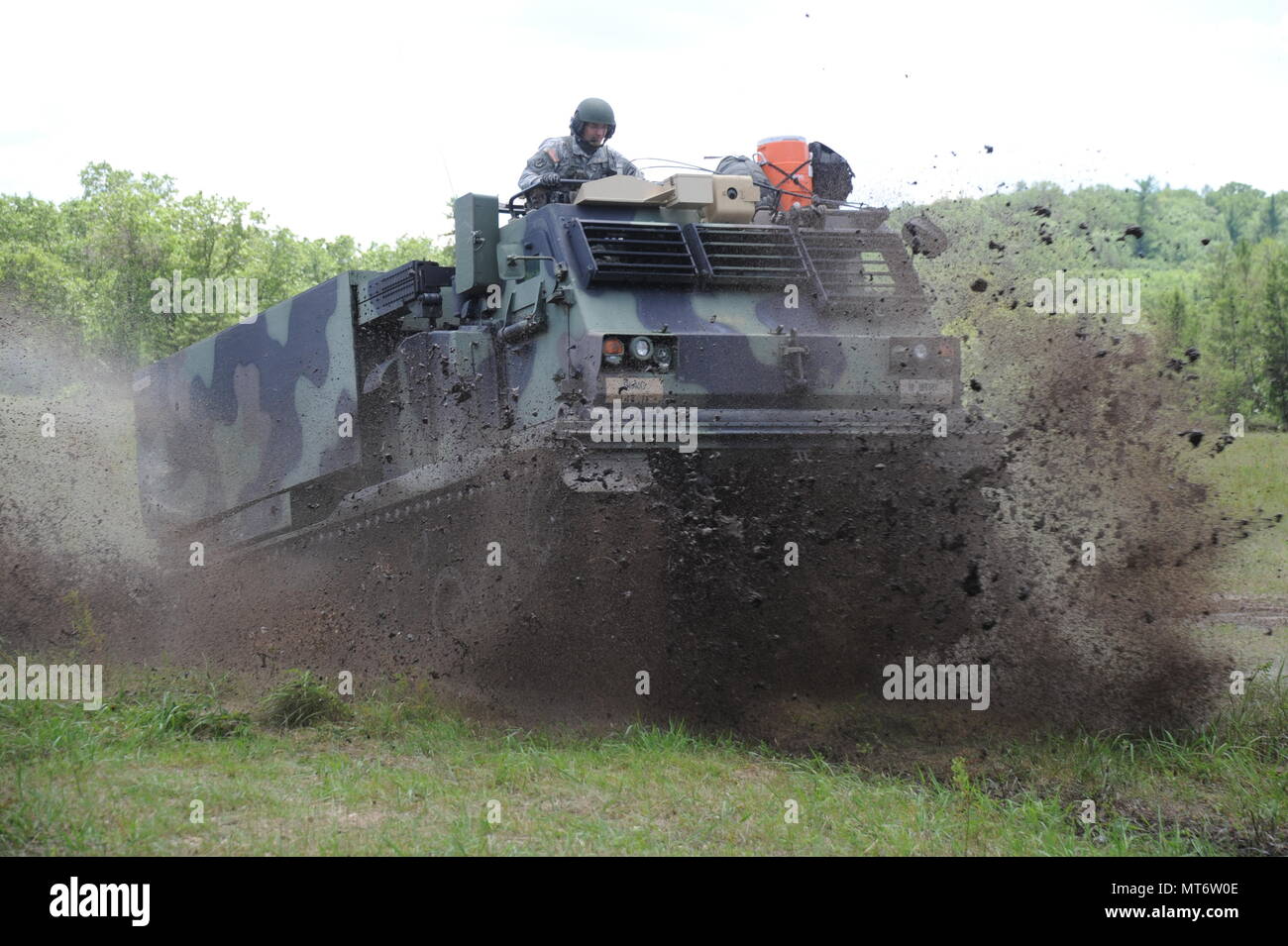 M270a1 multiple launch rocket systems hi-res stock photography and ...