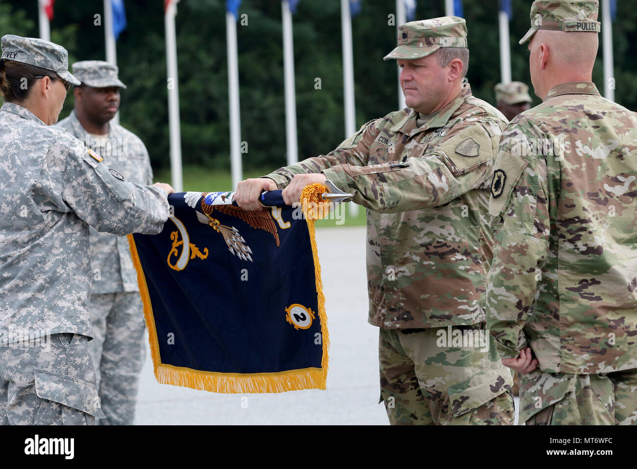 U.S. Army Reserve Soldiers from the 98th Training Division (Initial ...