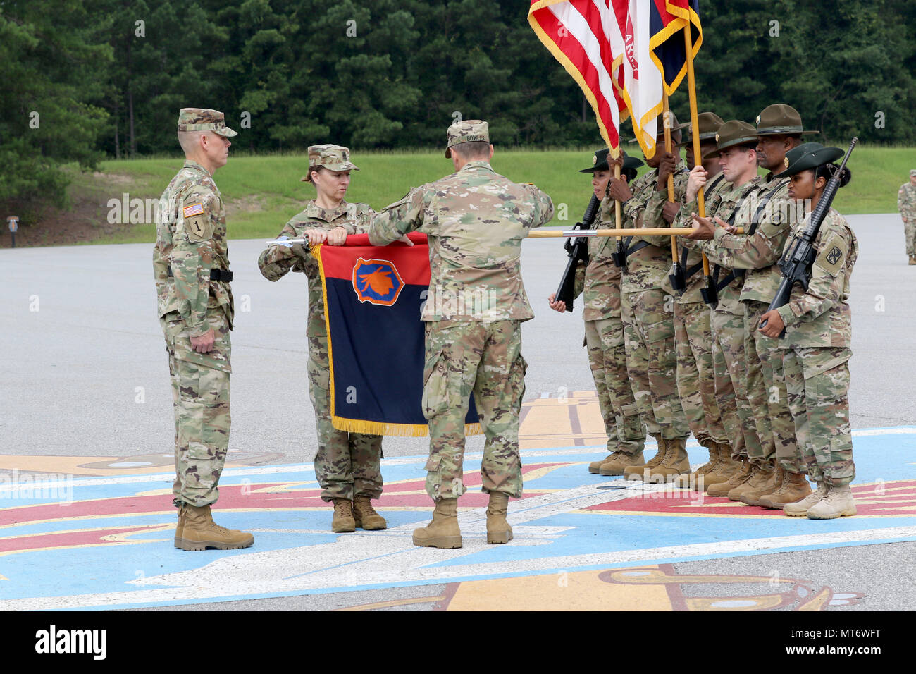 U.S. Army Reserve Soldiers from the 98th Training Division (Initial ...