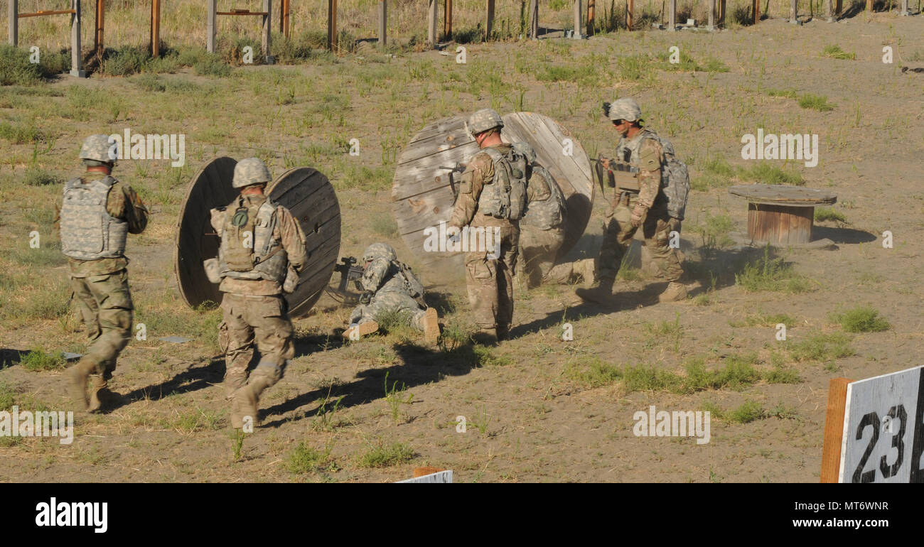 186th Infantry Regiment High Resolution Stock Photography and Images ...