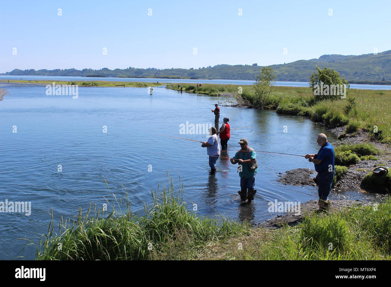 Members of the Kodiak Chief Petty Officers Association and veterans ...