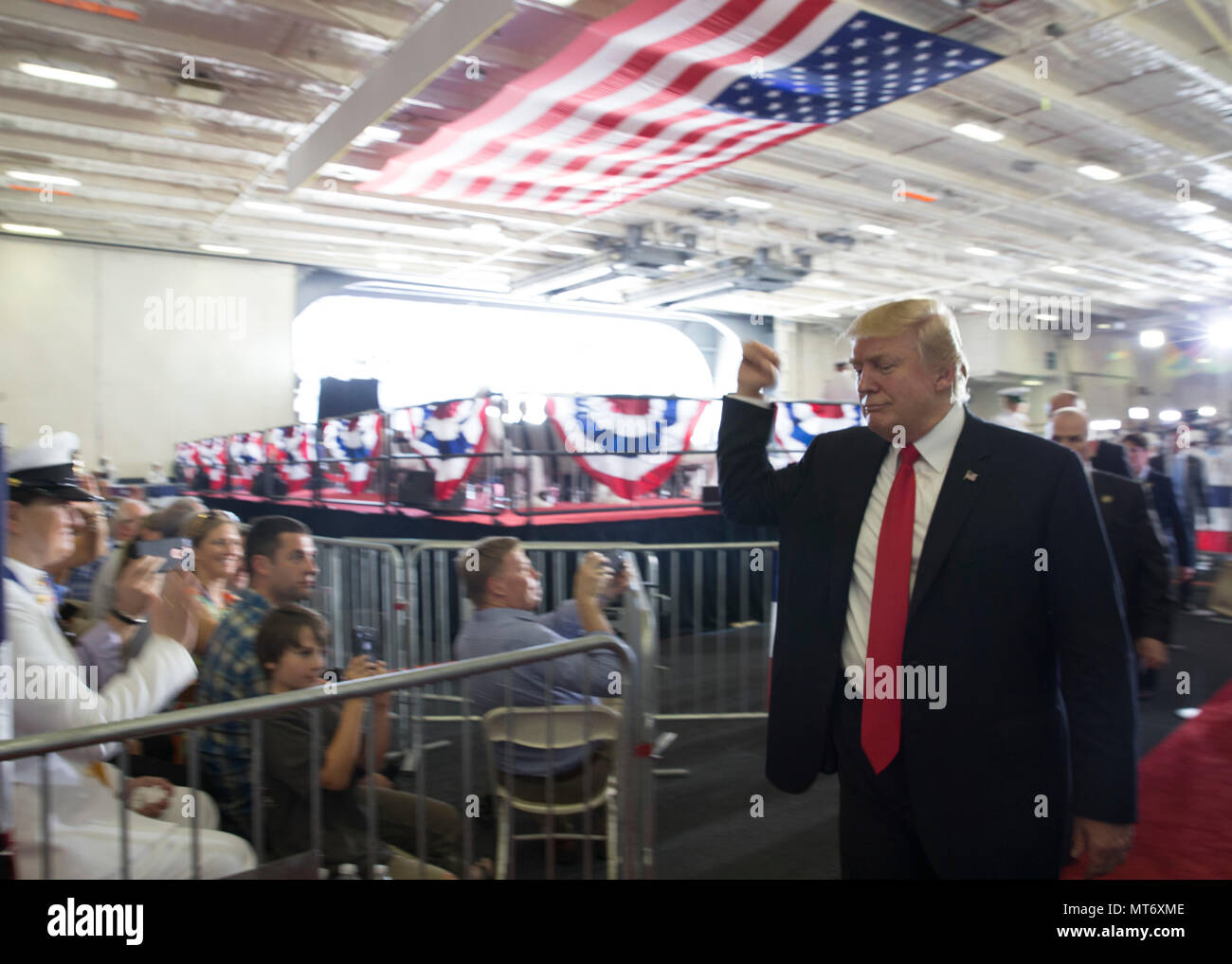 NORFOLK, Va. (July 22, 2017) -- President Donald J. Trump departs USS ...