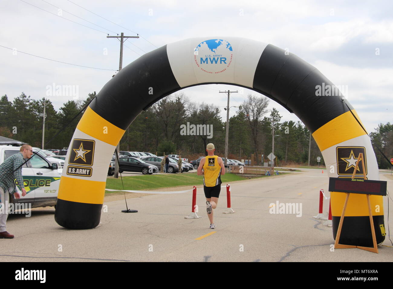 Sarah mccoy hi-res stock photography and images - Alamy