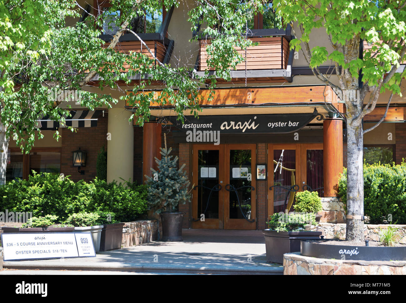 Fancy Restaurant Buildings