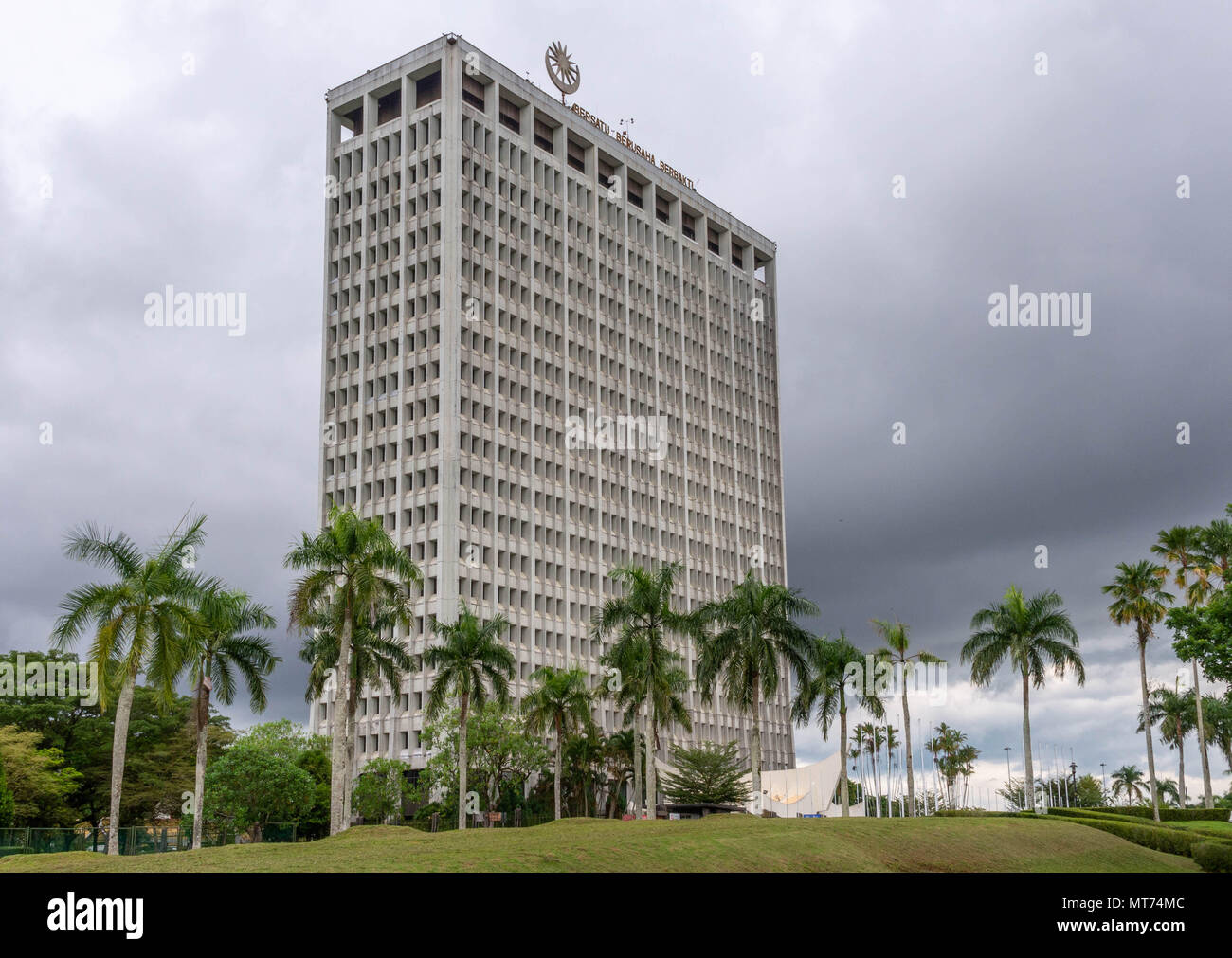 Civil service commission building hi-res stock photography and images ...