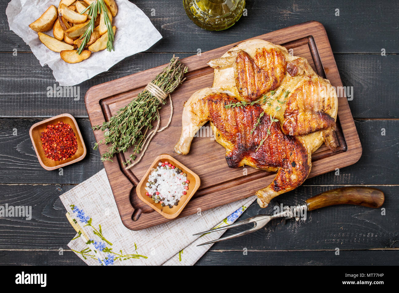 Fried chicken crispy spiced hi-res stock photography and images - Alamy