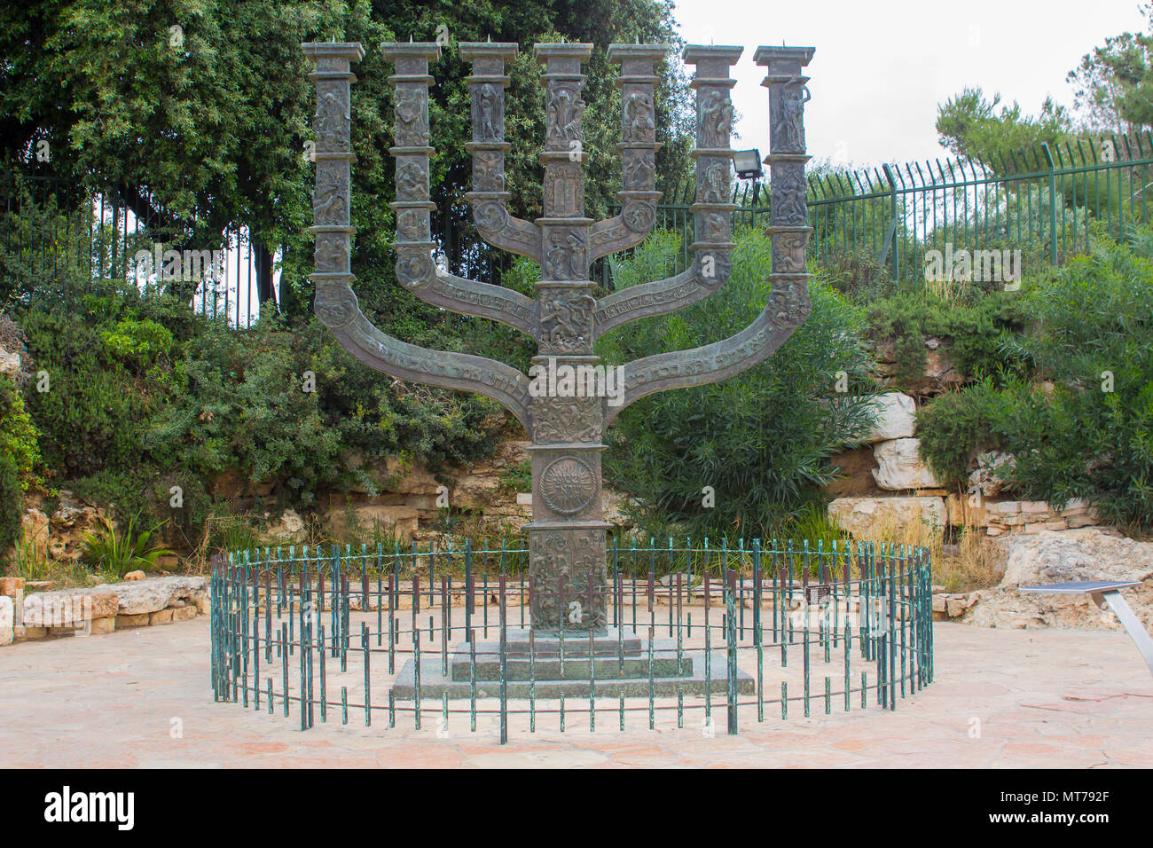 Outdoor menorah hi-res stock photography and images - Alamy