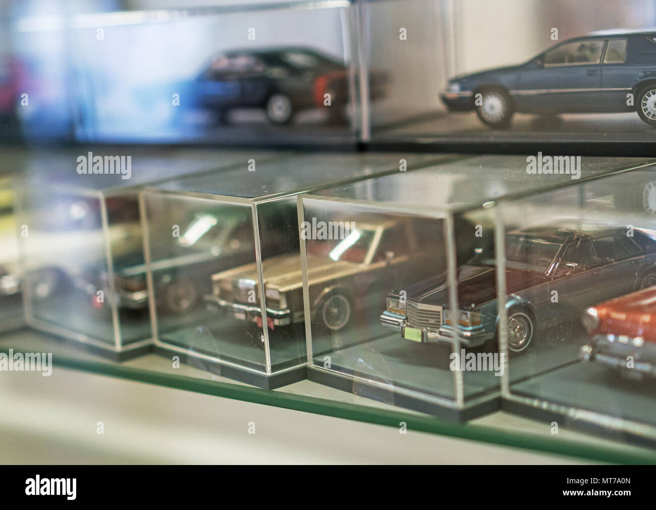 Antique toy shop window hi-res stock photography and images - Alamy