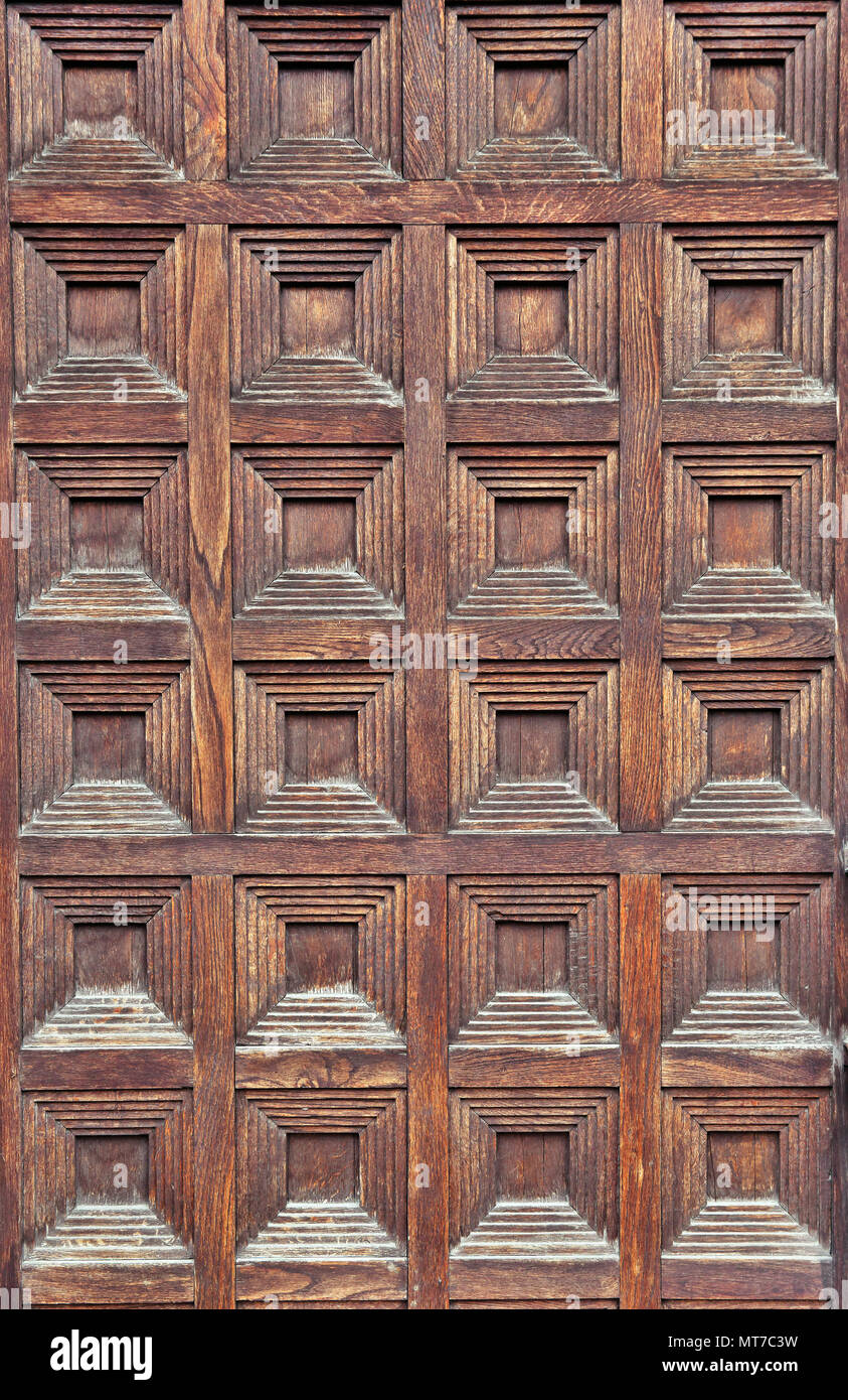 Close up of an old wooden gate of a medieval house Stock Photo - Alamy