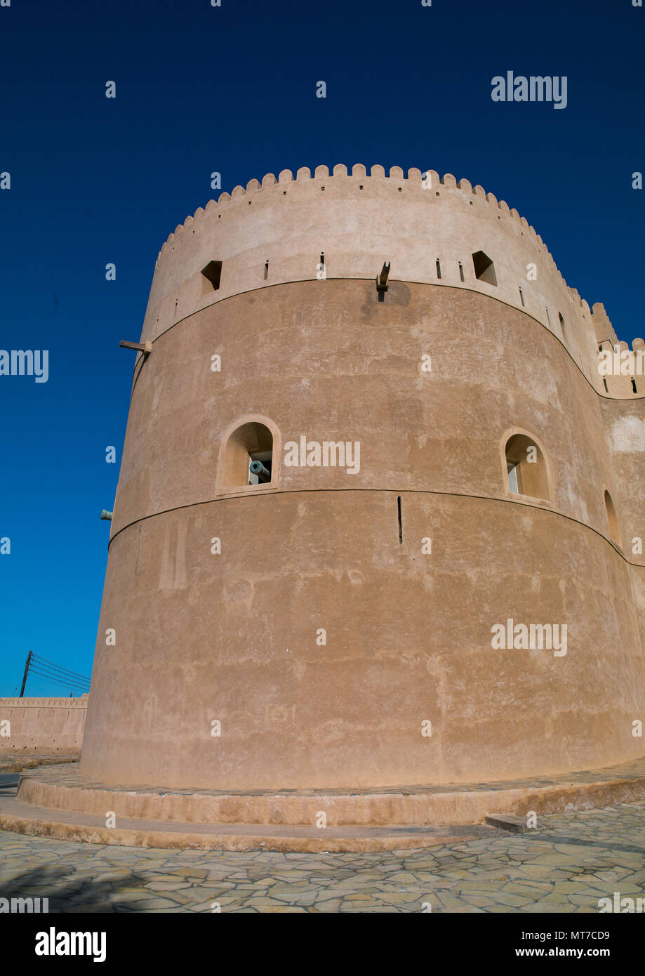 Rustaq fort oman tower hi-res stock photography and images - Alamy