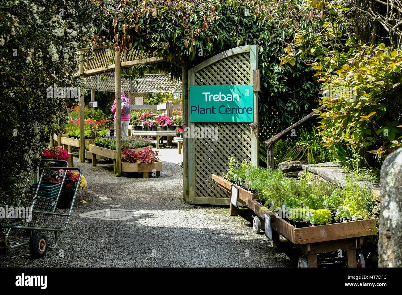 Visitor centre garden hi-res stock photography and images - Alamy