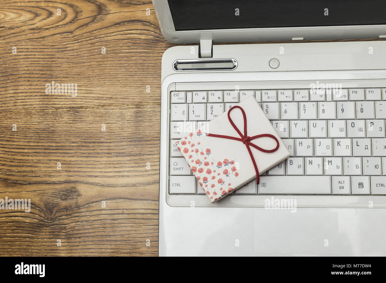 Laptop gift hi-res stock photography and images - Alamy