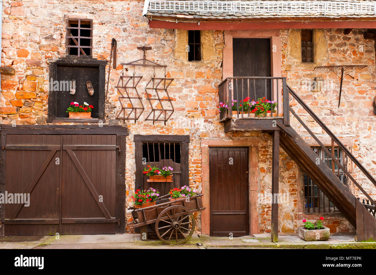 Attractive coloured buildings hi-res stock photography and images - Alamy