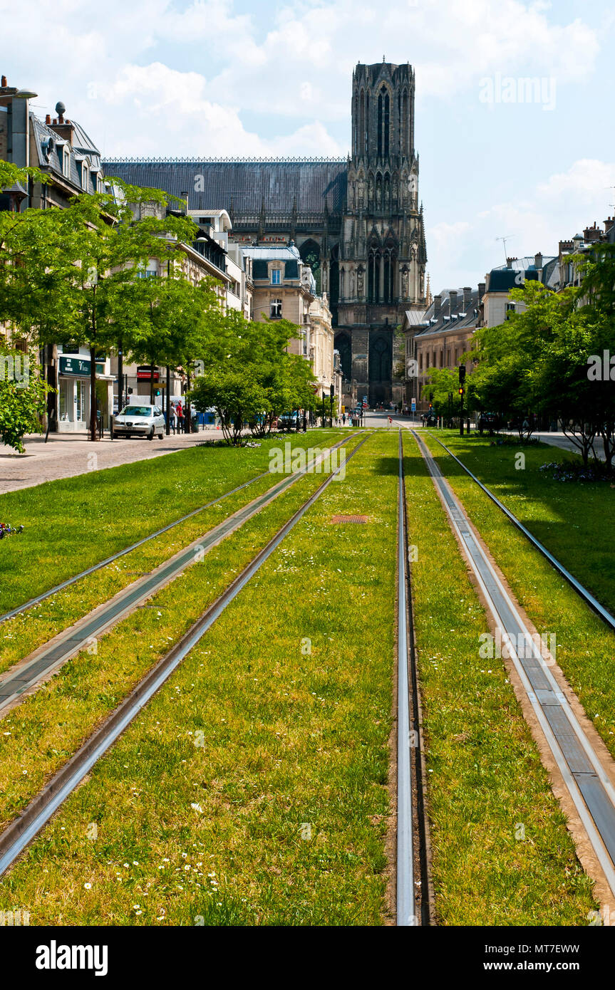 Npotre-Dame de Reims Cathedral, Reims, Grand Est Region, France Stock ...
