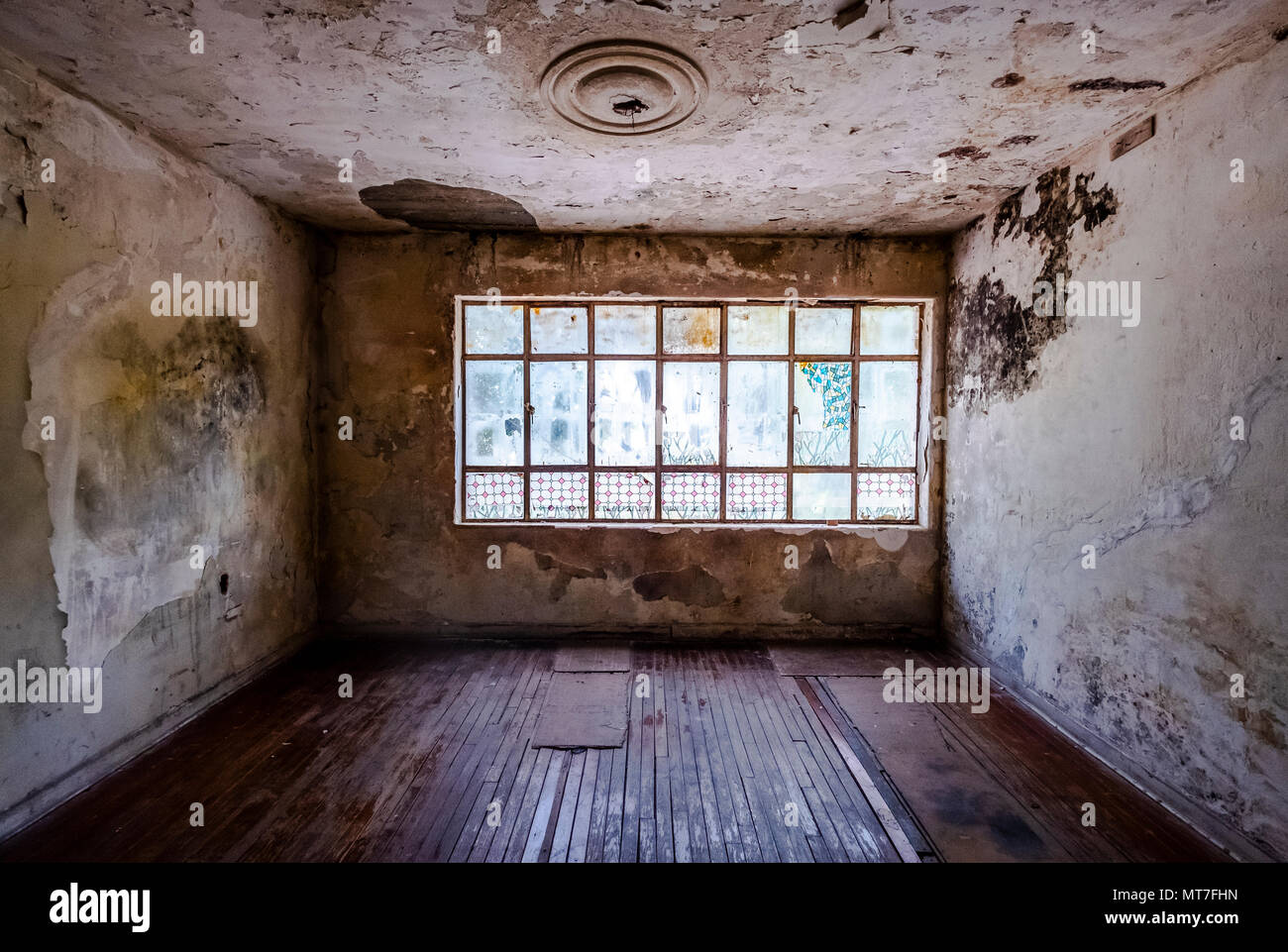 Abandoned vintage interior in a old building in Mexico City Stock Photo ...
