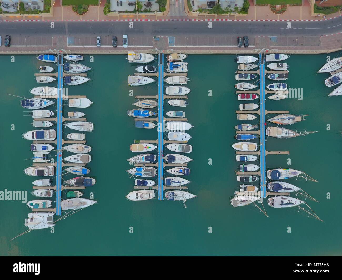 Boats birds eye view hi-res stock photography and images - Alamy