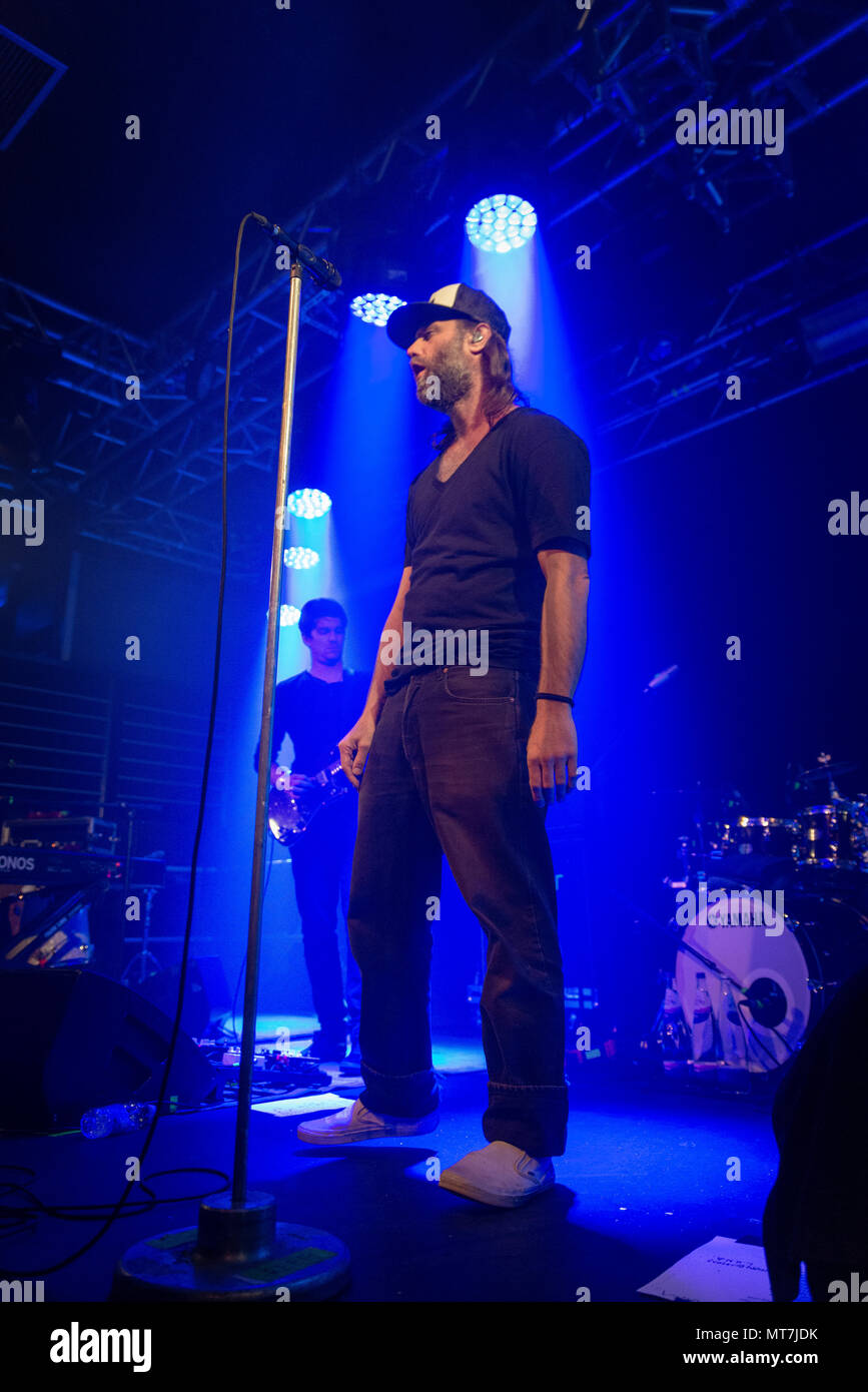 REEF -on stage at the Liquid Rooms Edinburgh Scotland : Photo Credit ...