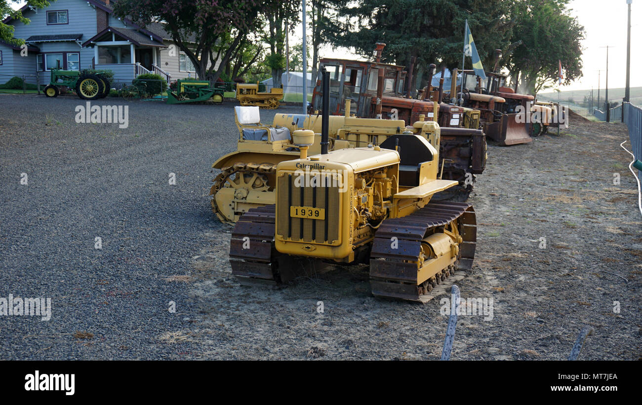 Antique farm hi-res stock photography and images - Alamy