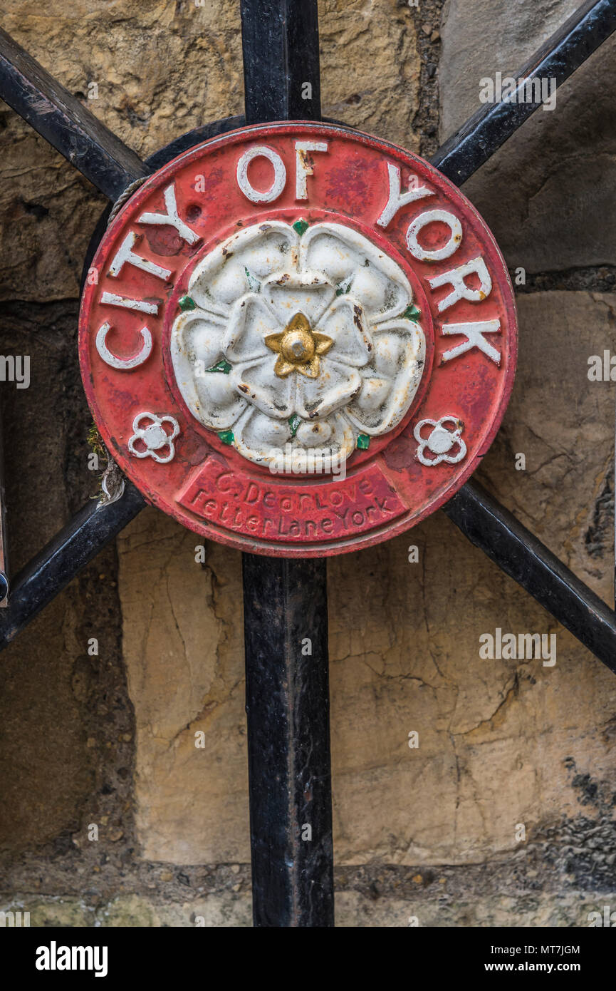 Street scene in the city of York with the city emblem and White Rose of ...
