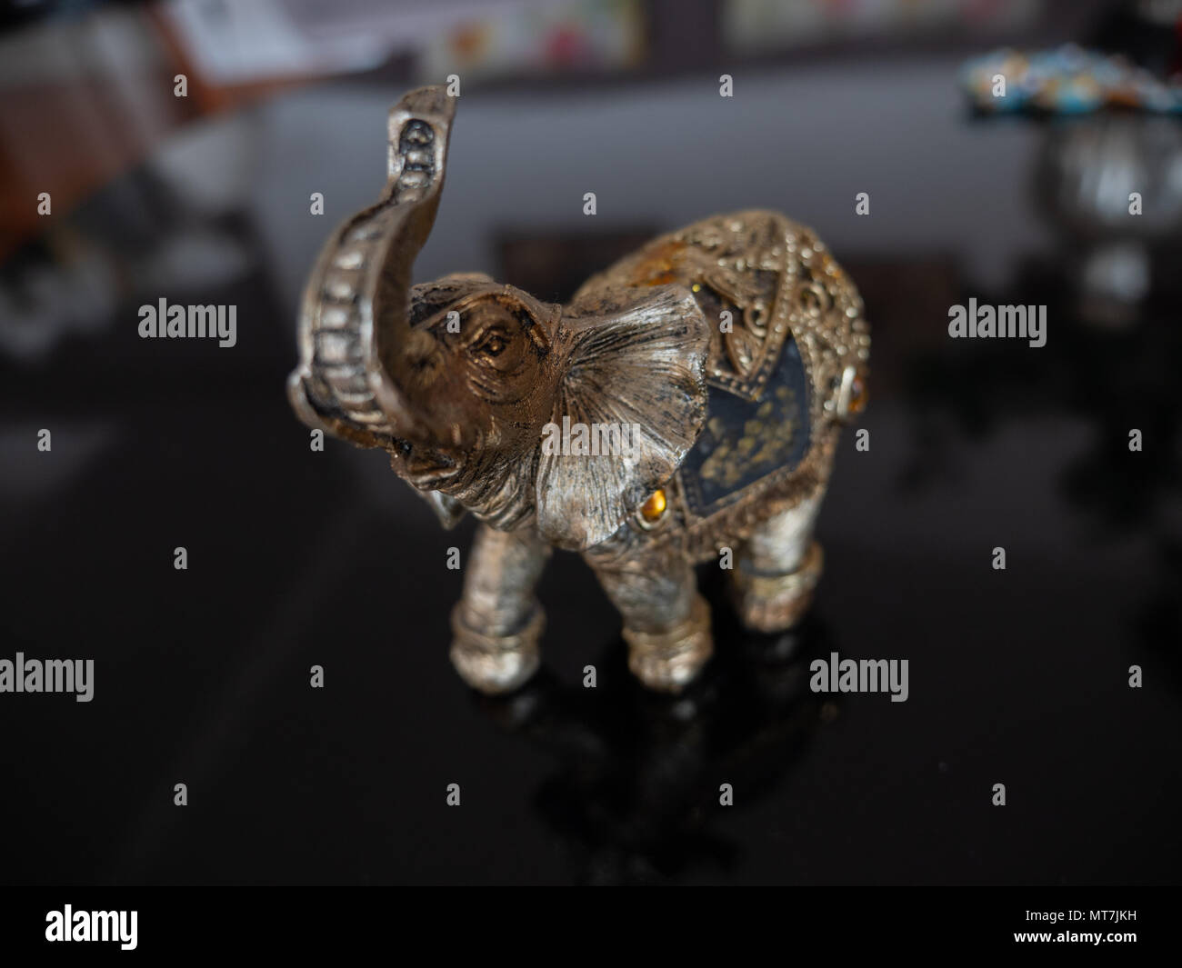 Metal elephant hi-res stock photography and images - Alamy