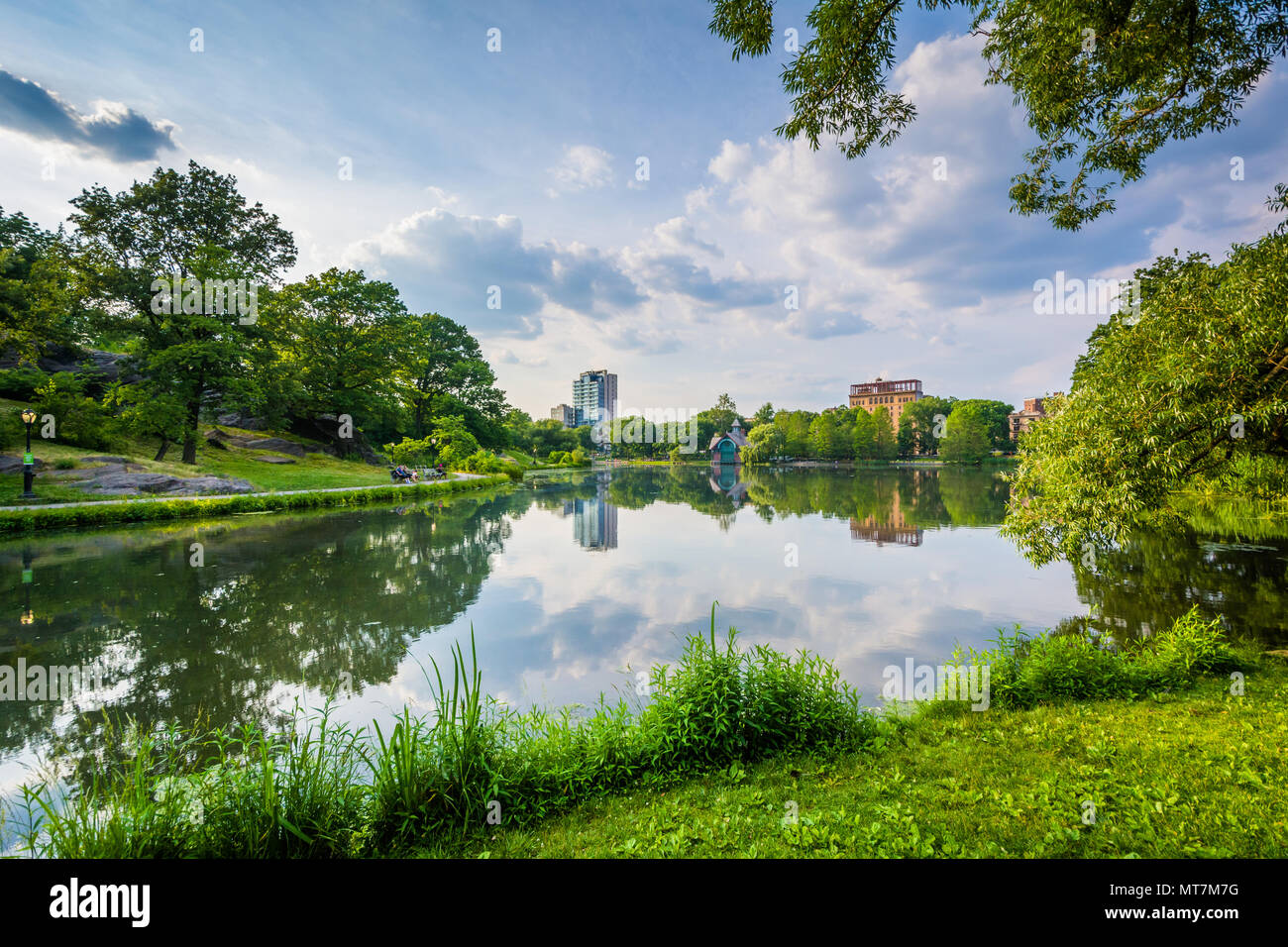 Harlem Meer in Central Park, Manhattan, New York City Stock Photo - Alamy