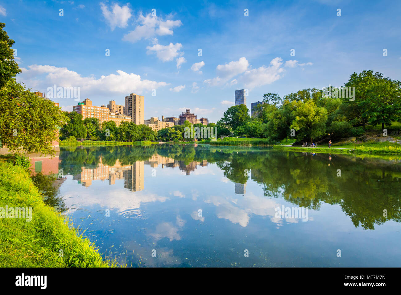 Harlem Meer in Central Park, Manhattan, New York City Stock Photo - Alamy