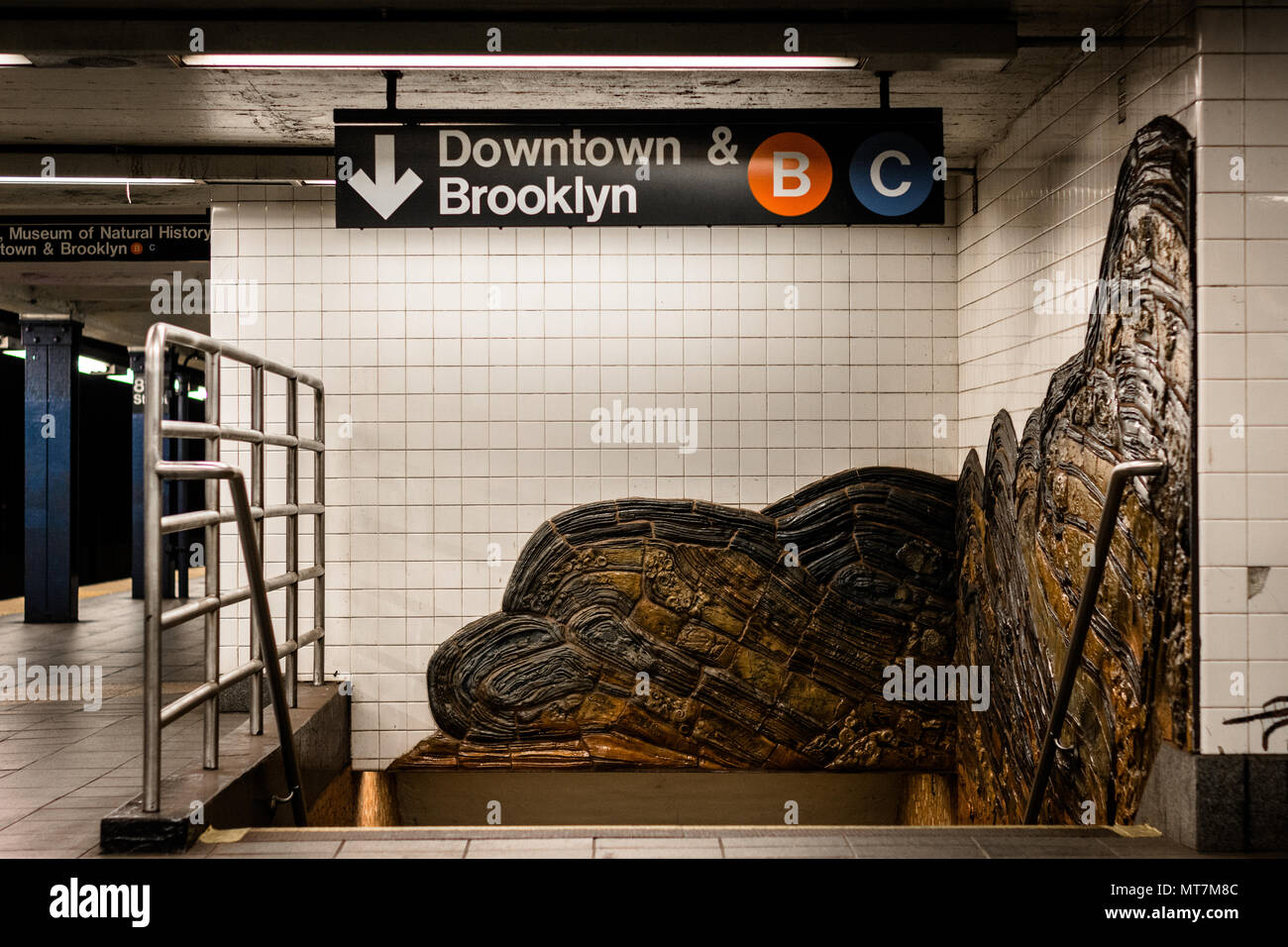 East 81st street new york hi-res stock photography and images - Alamy