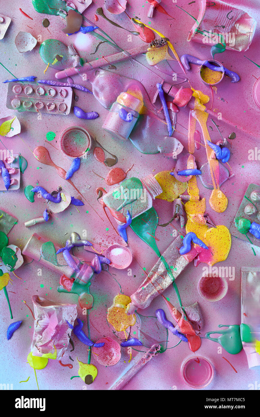 Daily garbage hi-res stock photography and images - Alamy