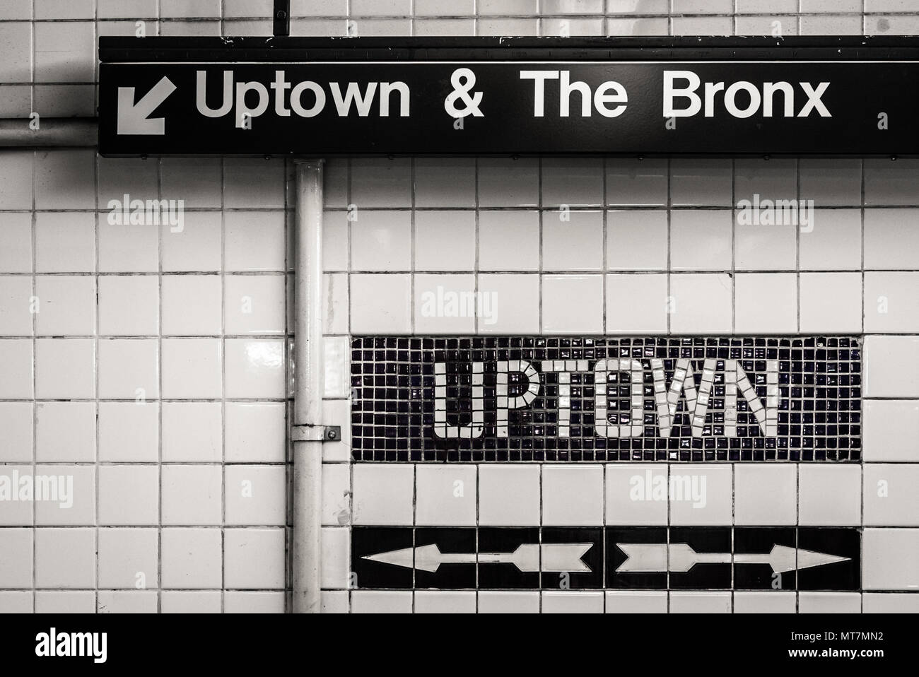 Subway station bronx hi-res stock photography and images - Alamy