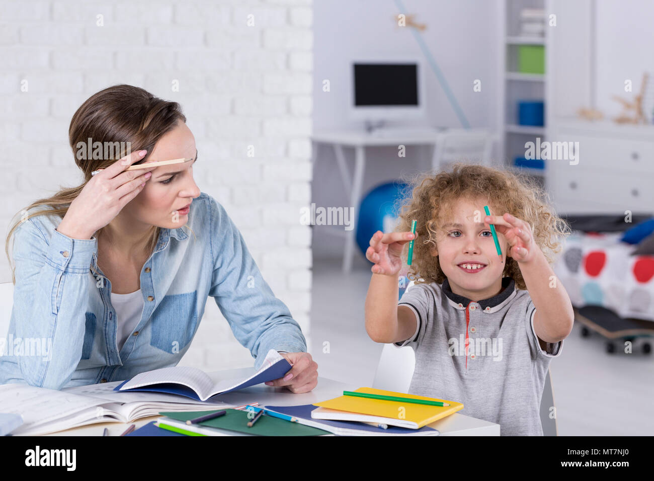 Distracted motherhood hi-res stock photography and images - Alamy