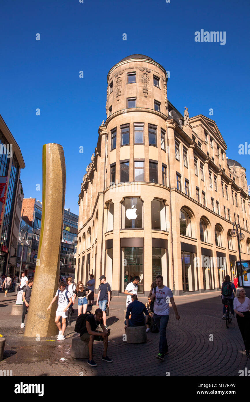 Germany, Cologne, building on the street Schildergasse, in this builing ...