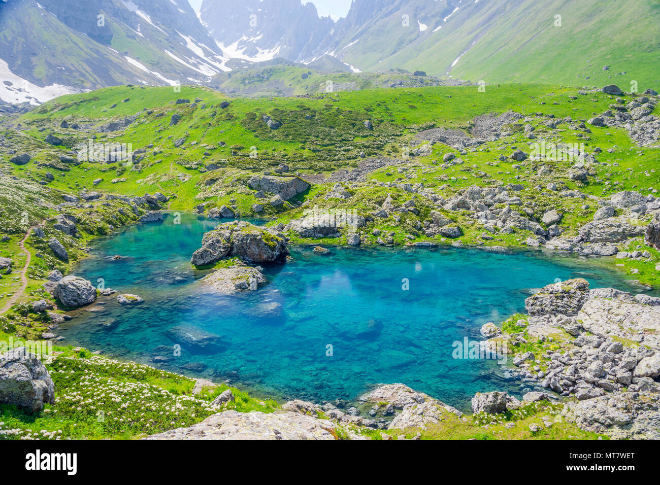 Blue Lake in Roshka - Chauki mountain valley, Georgia Stock Photo - Alamy
