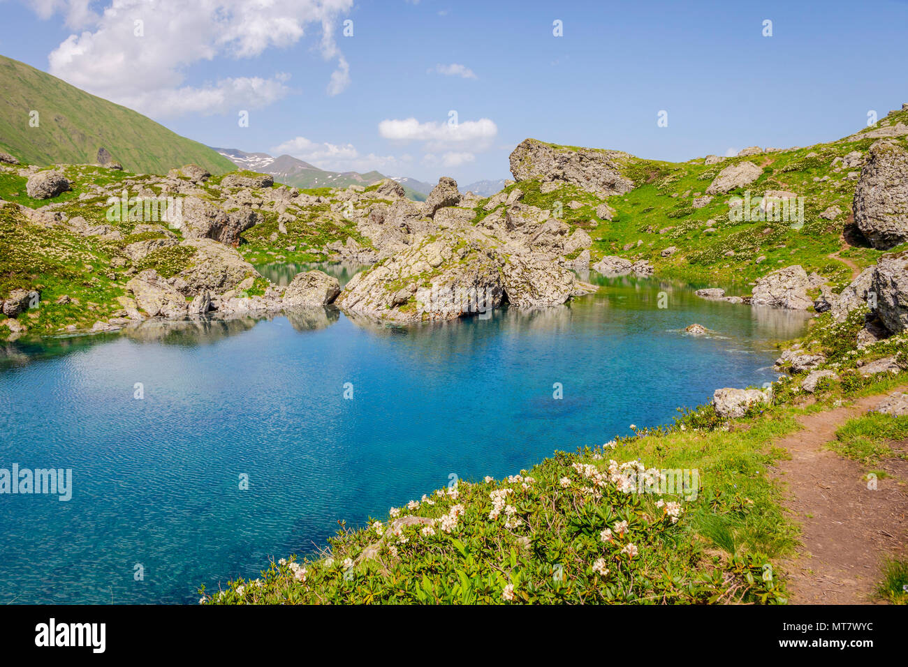 Blue Lake in Roshka - Chauki mountain valley, Georgia Stock Photo - Alamy