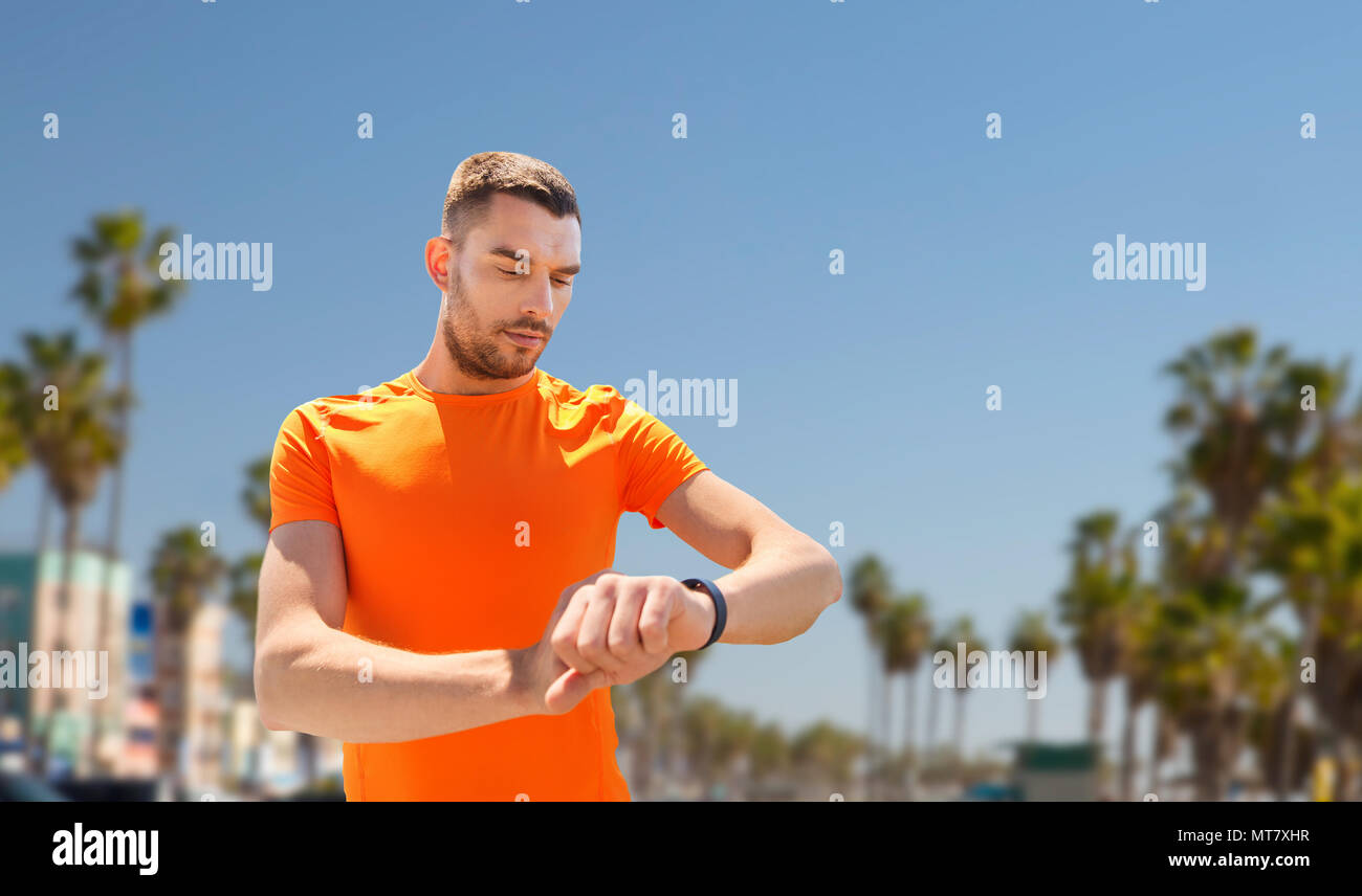 Fitness tracker man hi-res stock photography and images - Alamy