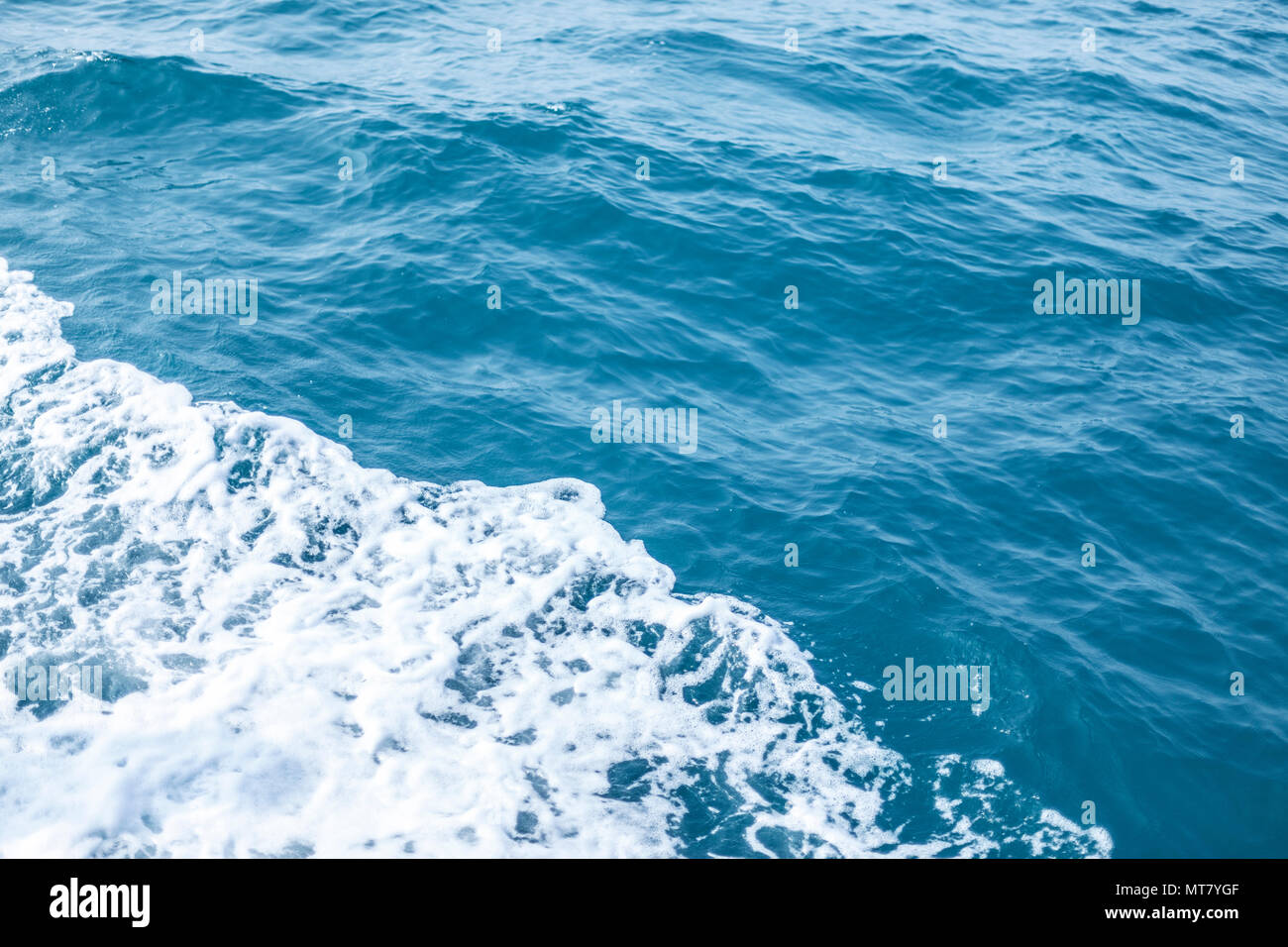 Sea water splash close up hi-res stock photography and images - Alamy