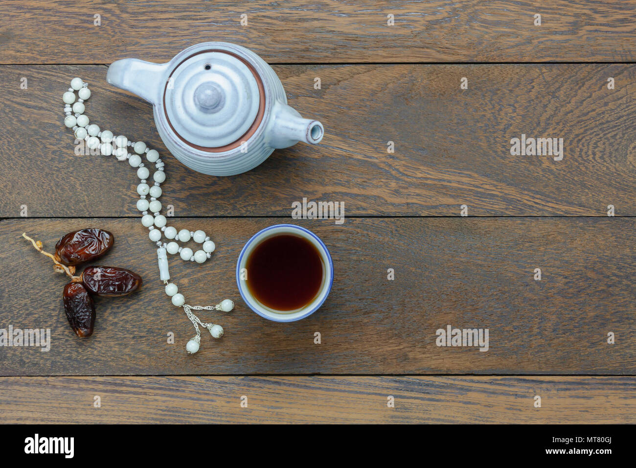 Table top view aerial image of decoration Ramadan Kareem holiday ...