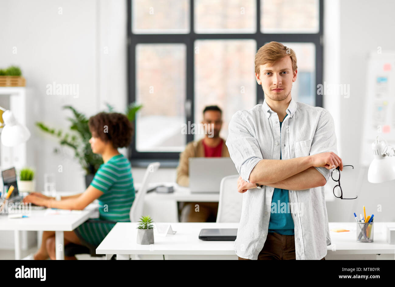 Creative office people hi-res stock photography and images - Alamy