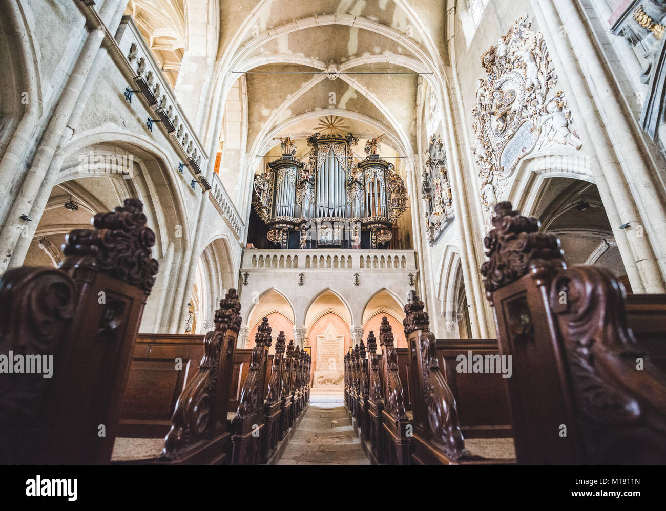 Gothic architecture dracula hi-res stock photography and images - Alamy