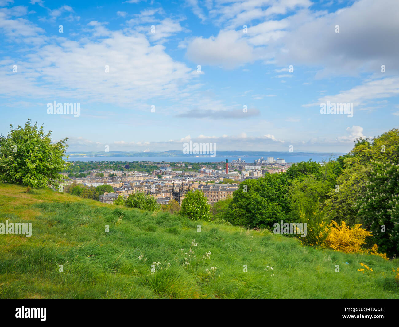 Edinburgh panorama castle forth hi-res stock photography and images - Alamy