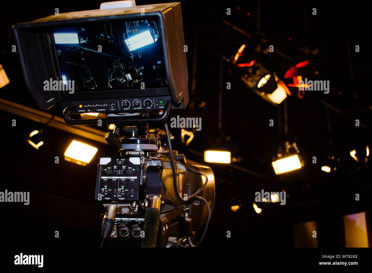 Green screen record camera viewfinder hi-res stock photography and ...